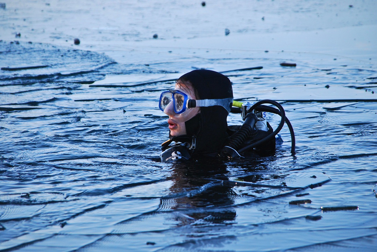 Ice Diving: An out of this world experience » Divebase Blog